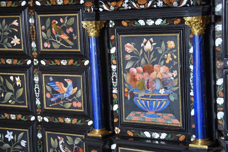 The Art of Florentine Marquetry: Watching Italian Mosaicists “Painting ...